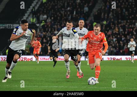 Shayne Lavery of Blackpool breaks with the ball Stock Photo - Alamy