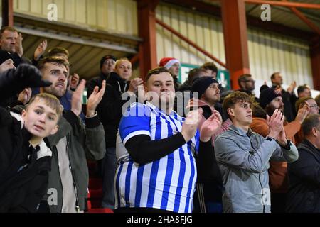 Crewe, UK. 11th Dec, 2021. Lee Gregory #9 of Sheffield Wednesday head ...