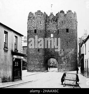 St. Lawrence Gate, Drogheda, Ireland, Victorian period Stock Photo - Alamy