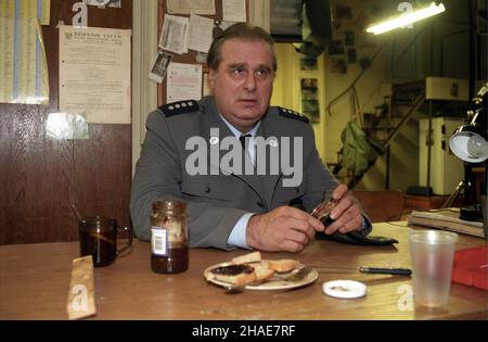 Warszawa, 1997-12-02. Marek Perepeczko na planie serialu telewizyjnego ...