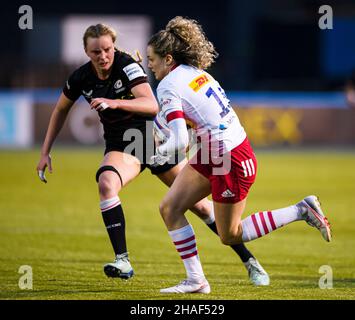Twickenham Stoop, ENGLAND : Ellie Kildunne of Harlequins takes down ...