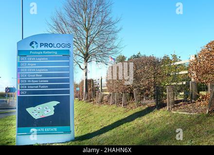 Prologis warehouse and logistics park, Kettering, England Stock Photo ...