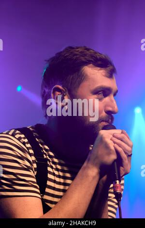 Jonathan "JD" Darley with British a capella style, folk and sea shanty ...