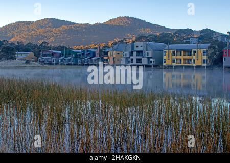 Lake Crackenback Snowy Mountains Australia Stock Photo - Alamy