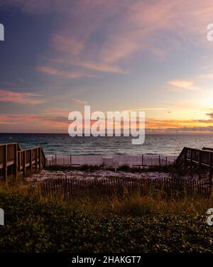 Sunrise/Sunset on the beach in Destin, FL Stock Photo - Alamy