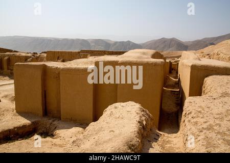 Ruins of ancient Nisa, ancient royal city of the Parthians ...