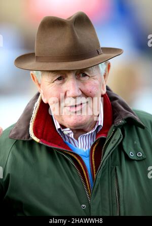 David Elsworth trainer of Desert Orchid with his 2-year-old horse ...