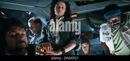 VERONICA CARTWRIGHT, SIGOURNEY WEAVER, ALIEN, 1979 Stock Photo - Alamy