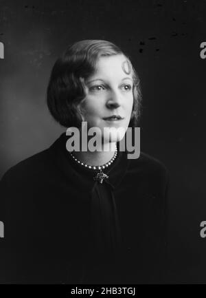 Miss Rice Coupon, circa 1920, Wellington, by Berry & Co Stock Photo - Alamy