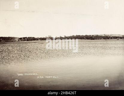 Pounawea, 16 April 1911, Otago, by Muir & Moodie Stock Photo - Alamy