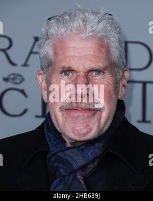 Ron Perlman arrives at the premiere of "The Tragedy of Macbeth" at the ...