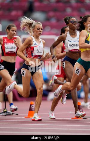 Alexandra Bell competing in the 800 meters of the 2020 Tokyo Olympics ...
