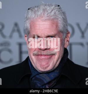 Ron Perlman arrives at the premiere of "The Tragedy of Macbeth" at the ...