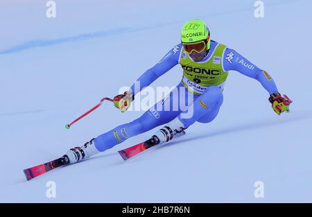 Omaggio di Innerhofer Christof a Valentino Rossi during the alpine ski ...
