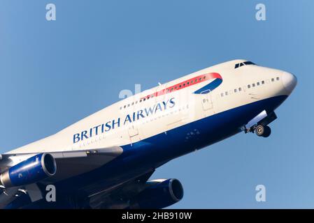 Boeing 747 nose in BA colours Stock Photo - Alamy