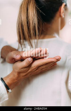 woman back massage Stock Photo - Alamy
