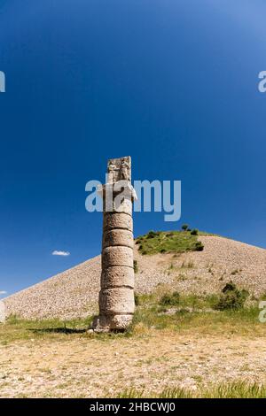 Karakus Tumulus, relief of Mithridates and sister atop column, royal ...