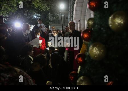 Palestinian Christian worshipers in the Roman Catholic Holy Family ...
