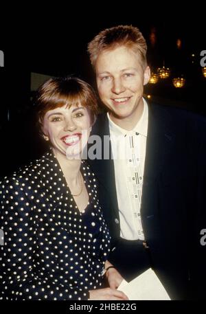 SIMON MAYO.TV PRESENTER OF ''CONFESSIONS''.23/03/1995.F5C9AC Stock ...