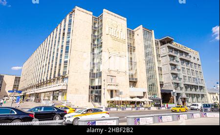 Izvestia newspaper building designed by Soviet constructivist architect ...