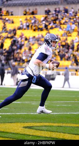 Pittsburgh, PA, USA. 19th Dec, 2021. Tre Norwood #21 during the ...
