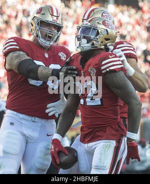 San Francisco 49ers guard Tom Compton against the Arizona Cardinals ...