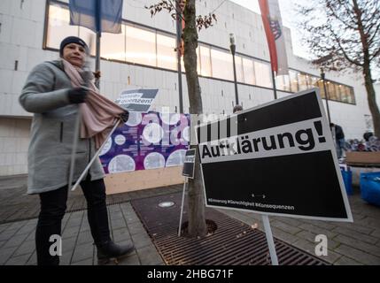 Wiesbaden, Germany. 20th Dec, 2021. Said Etris Hashemi comes as a ...