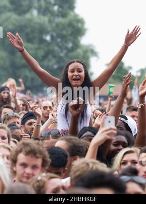 Crowds watch Labrinth perform at Wireless Festival in Finsbury Park in ...
