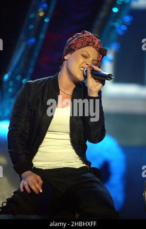 Pink, real name Alecia Moore, grabbing coffee in Malibu Los Angeles ...
