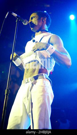 Warren Stacy live in concert at the MTV Five Night Stand at the Ocean ...