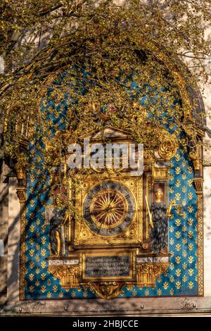 The oldest clock in Conciergerie, Paris Stock Photo - Alamy