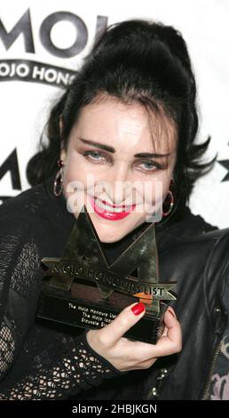 Sioxsie Sioxsie of Sioxsie and the Banchees poses in the Awards Room ...