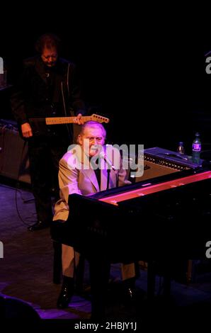 Jerry Lee Lewis performs live on stage Stock Photo - Alamy
