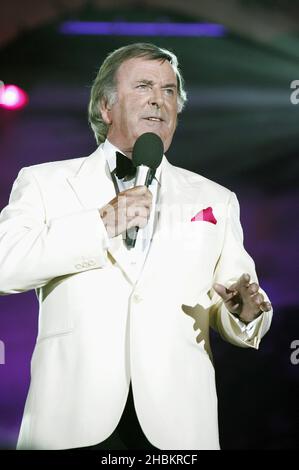 Terry Wogan hosts the BBc Proms in the Park in London's Hyde Park Stock ...