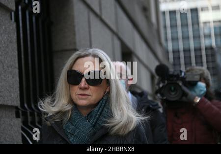 Defense attorney Jeffrey Pagliuca arriving at the federal courthouse in ...