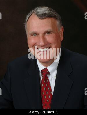 United States Senator Jon Kyl (Republican of Arizona) is sworn-in to ...