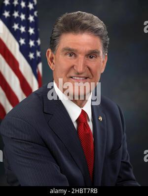Official portrait of Senator Joe Manchin of West Virginia ca. 17 April ...