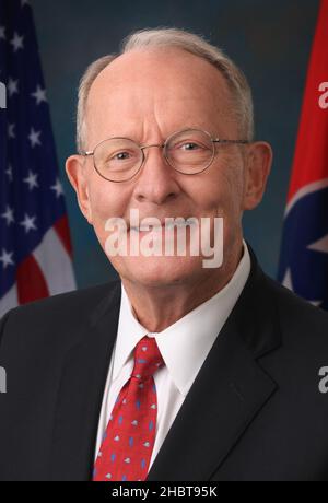United States Senator Lamar Alexander (Republican of Tennessee), center ...