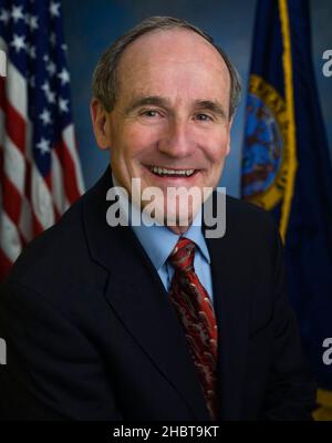 United States Senator Jim Risch (Republican of Idaho) leaves the Seante ...