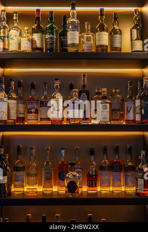 Writers bar, Raffles Hotel Singapore Stock Photo - Alamy