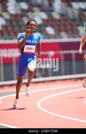 Jonathan Jones competing in the 400 meters of the 2020 Tokyo Olympics ...