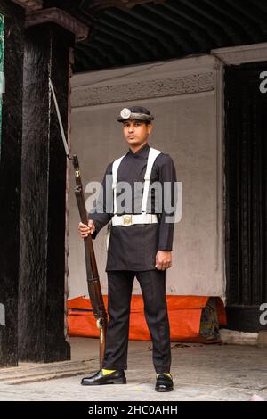 A ceremonial Gurkha soldier in the traditional Gurhka uniform guards ...