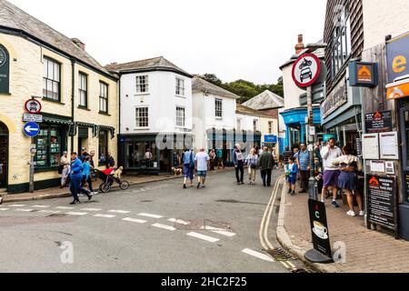 PADSTOW TOWN CENTRE CORNWALL. UK Stock Photo - Alamy