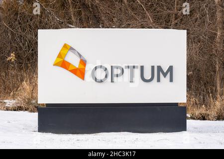 MINNEAPOLIS, MN, USA - DECEMBER 22, 2021: Optum corporate headquarters ...