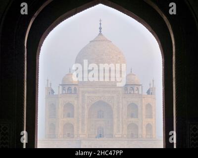 Taj Mahal through the Arch of the Great Gate, India, Agra Stock Photo ...