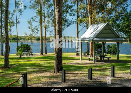 Barbecue and picnic area at lake Samsonvale, Queensland, Australia ...