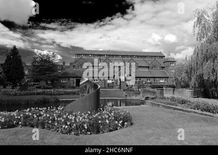 Summer view of the Charnwood Museum, Queens Park, market town of ...