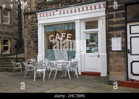 Foggy, Compo, Clegg, Nora Batty, Brian Wilde, Bill Owen, Peter Sallis ...