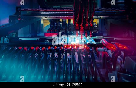 SMT Concept: Production of high-tech computer boards on an automatic ...