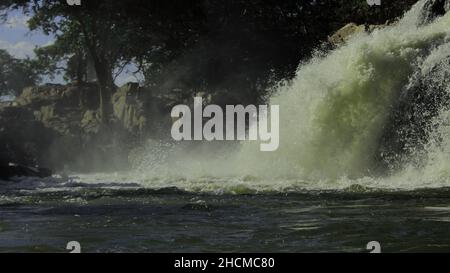 Hogenakkal Falls, waterfall in South India on the Kaveri river ...